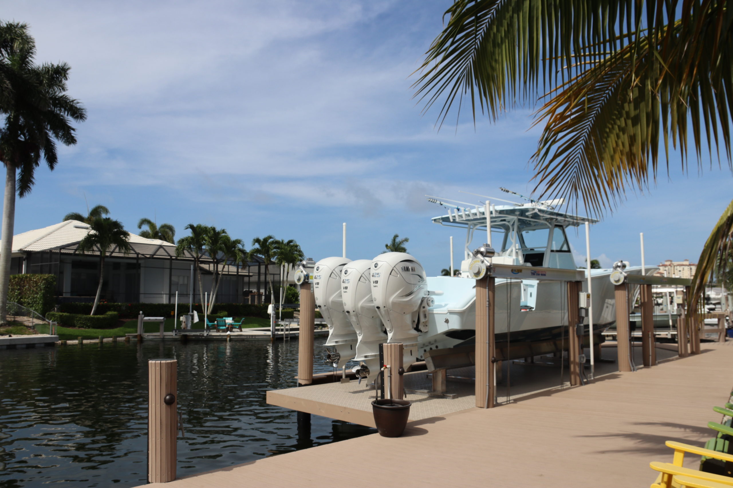 Aluminum Four Post Boat Lift, Beam Lift | Golden Boat Lifts Florida